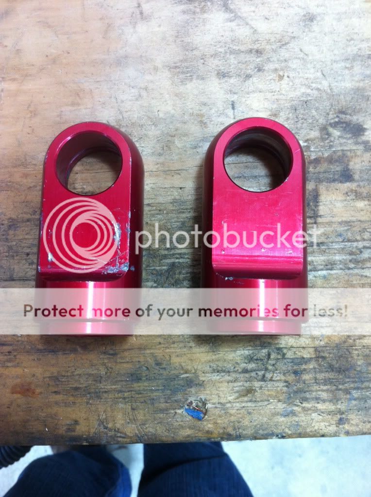 SwayAway Extended Lower Shock Eyelet (1") | Pirate 4x4