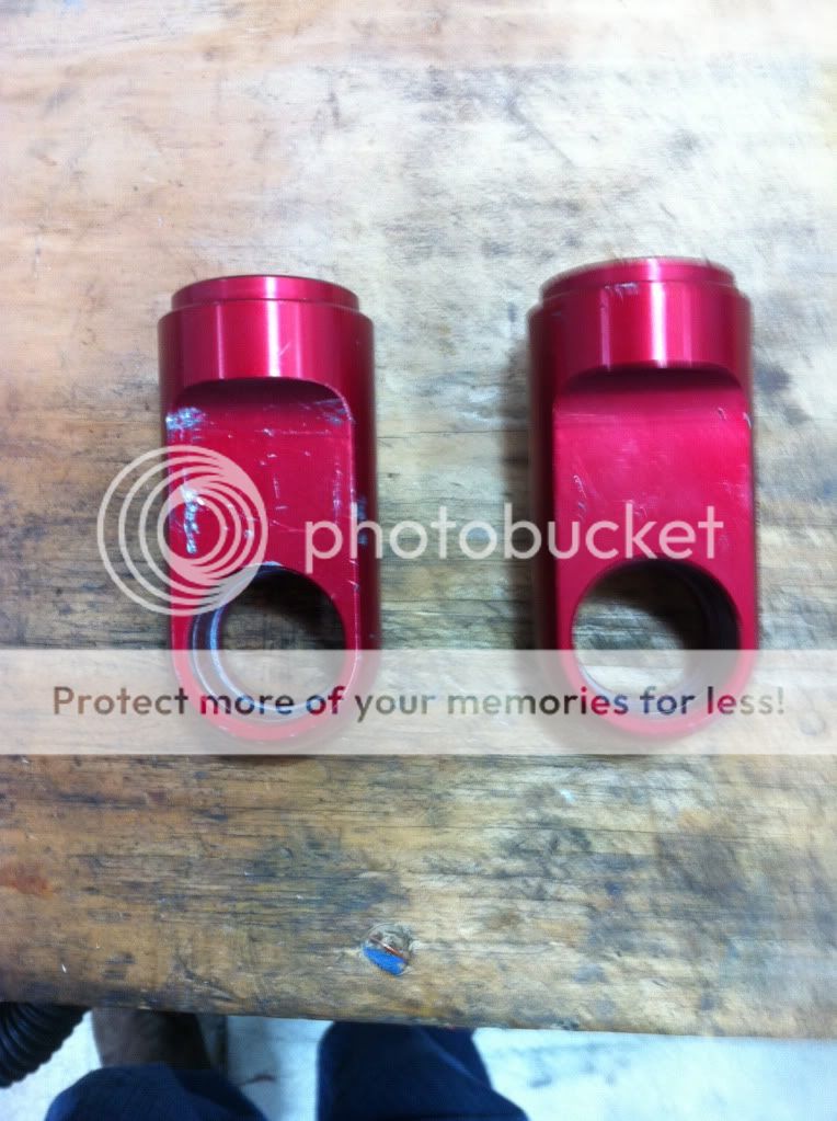 SwayAway Extended Lower Shock Eyelet (1") | Pirate 4x4